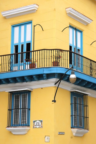 35 World's Most Beautiful Balconies