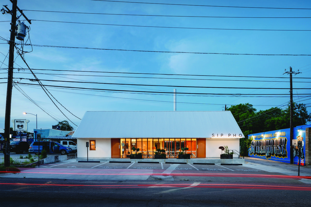 Sip Pho Restaurant by MAGIC architecture